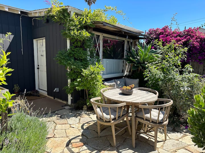The Wabi-sabi Cabin In North Oakland - Oakland, CA