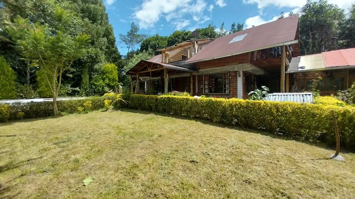Casa De Campo Con Lindo Paisaje - Machachi