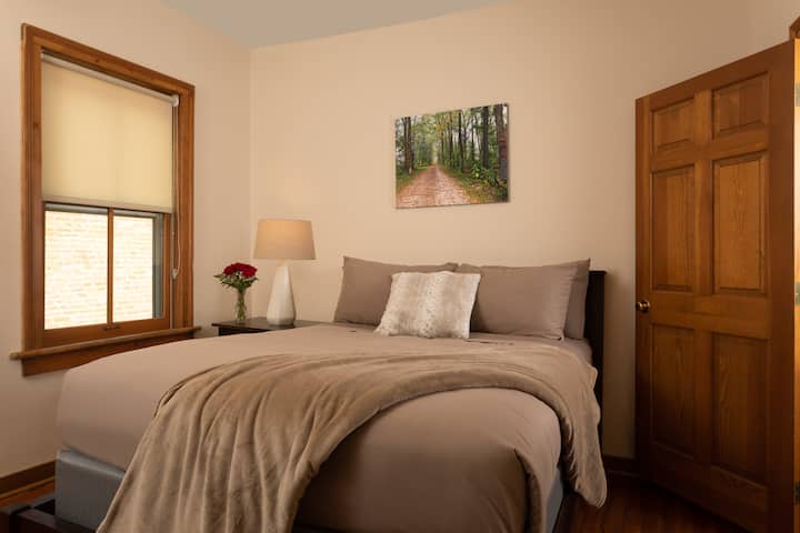 Riverboat Suites - Room 4 - Galena, IL