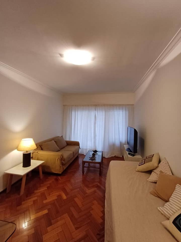 Departamento Luminoso Recoleta - Argentina