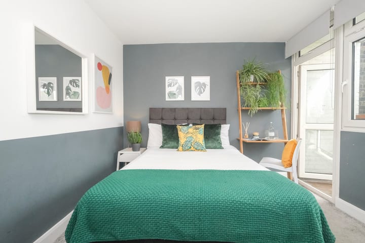 Comfortable Room With Private Balcony In Battersea - Chelsea
