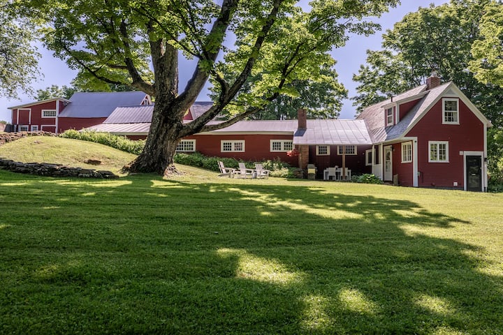Charming Cottage In S Woodstock - Woodstock, VT