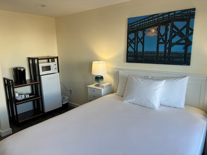 Queen Studio - Westport