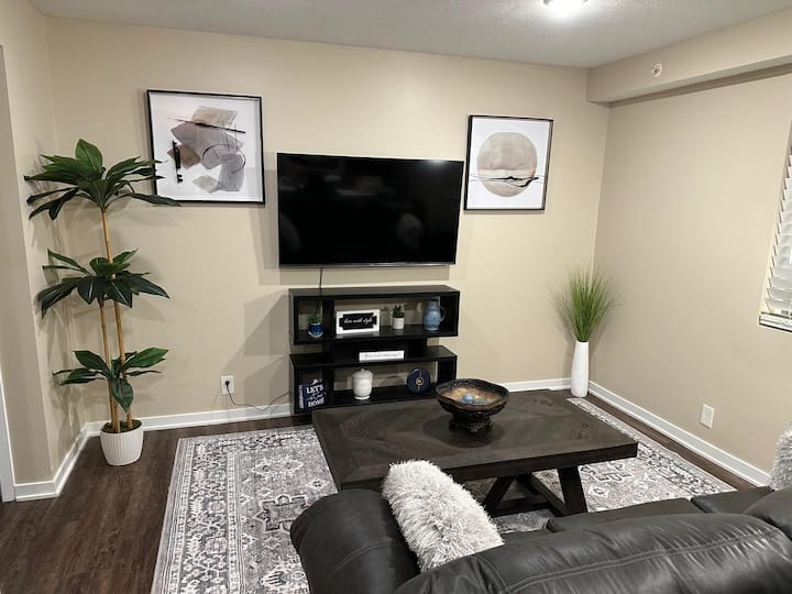 All New Crisp 1 Bed Giga Wifi Private Parking Lot - オマハ, NE