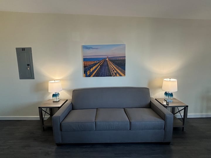 One Bedroom Queen Suite W/ View - Westport, WA
