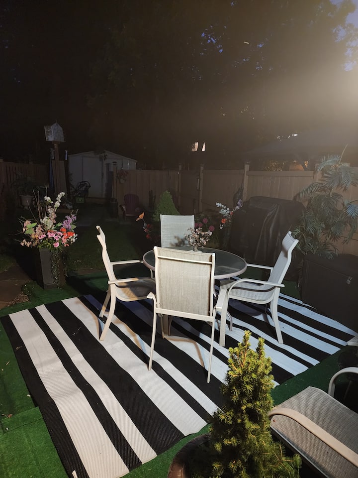 Cosy Cabin In The East. - Oshawa