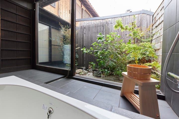 Great Accessibility! / Traditional House / Kyoto - Kyoto