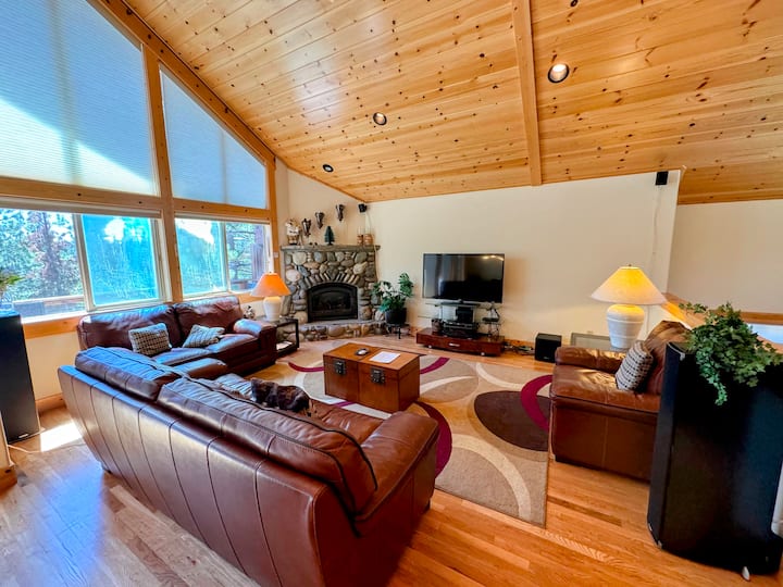 Alpine Escape W/ Pool+spa+private Beach - Truckee, CA
