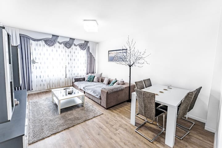 Familienoase Mit King-size-bett - Gelsenkirchen