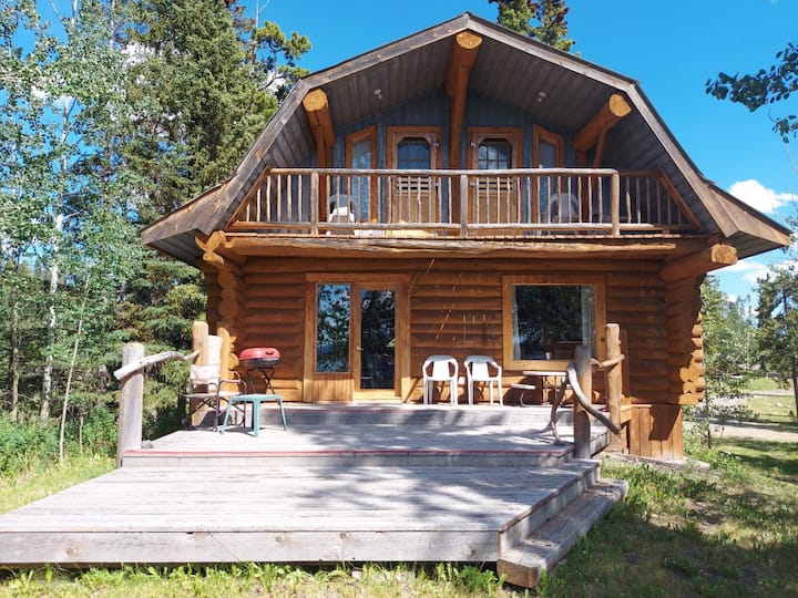 Escott Bay Resort - Chalet - British Columbia