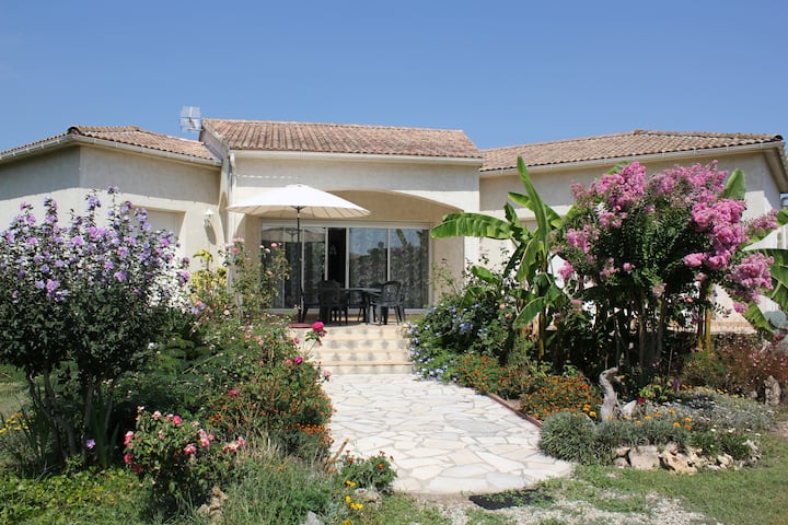 Villa Indépendante Au Calme - Ghisonaccia