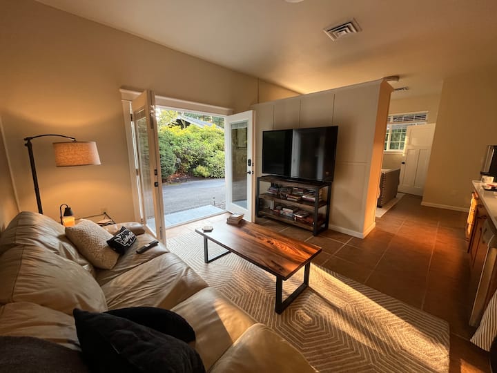 Arborview Guesthouse - The Point Casino & Hotel