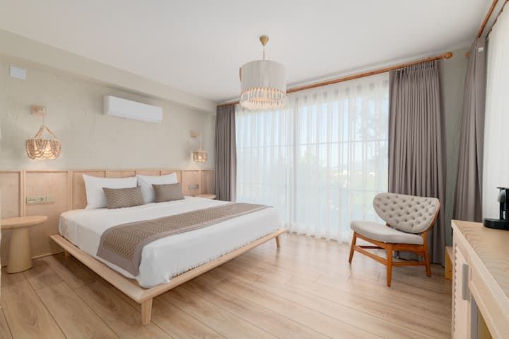 Başka Urla /Ceviz Oda-oda Kahvaltı - Urla