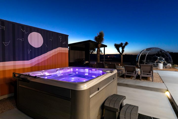 Joshua Tree Scandifornian Havn: Spa|dome|minigolf - Joshua Tree, CA