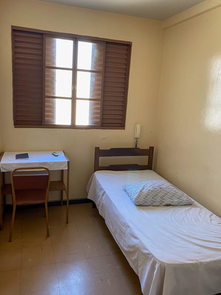 Quarto Simples - Elite Palace - Pará de Minas