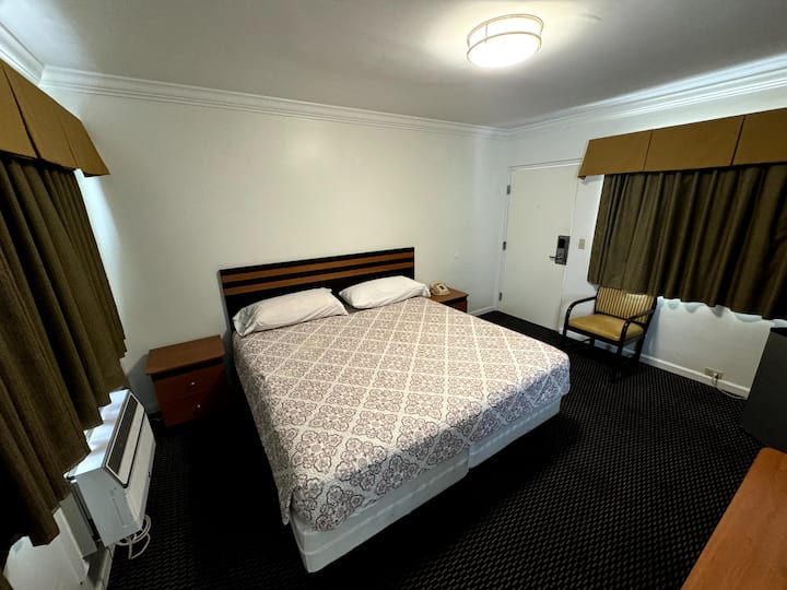 Miami's Retro Getaway - Miami