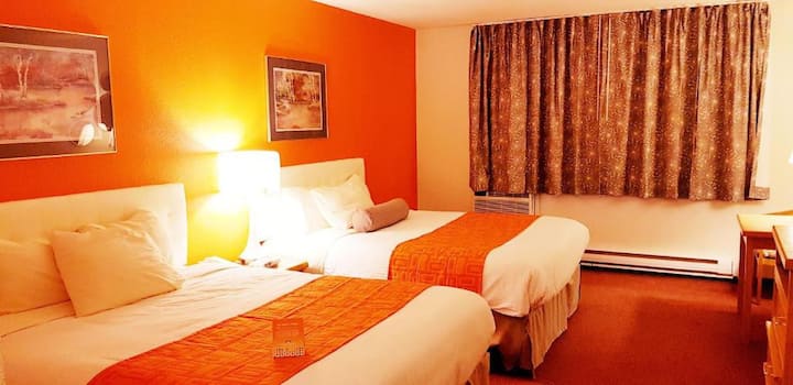 Two Queen Room For Corporate Comfort - Fort St. John