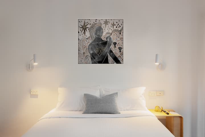 Queen Studio At Mac St Kilda Acland St - St Kilda