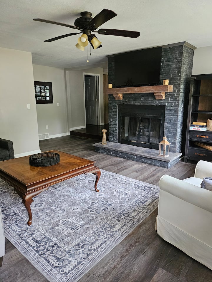 Special / Snowmobile Time / 3bm/2bth - Houghton Lake, MI