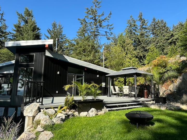 Bluewater Retreat - Bowen Island