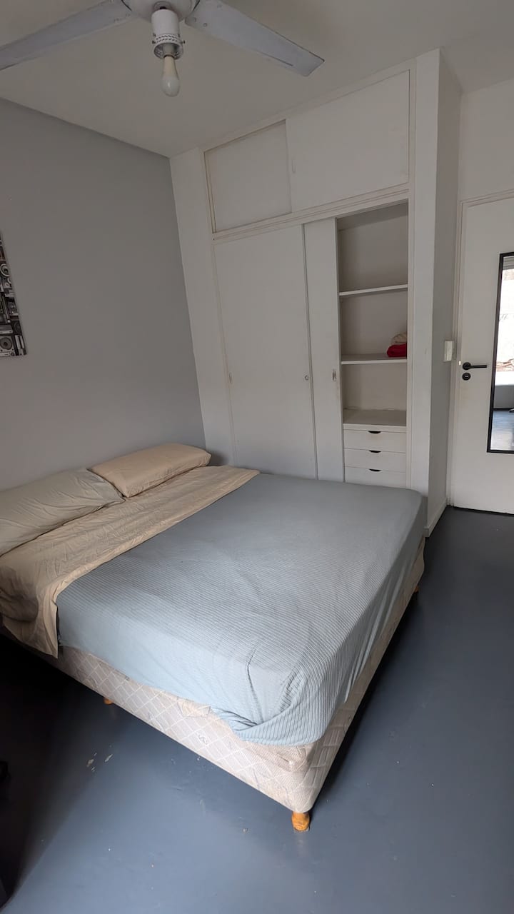 Queen Bed With Private Bathroom - 부에노스아이레스