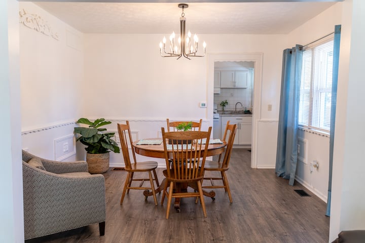 Cozy 1br Unit 5 Min. Downtown In - International Marketplace, IN