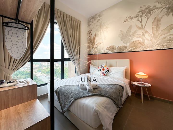 【New Unit】botanical Themed - High Floor Hill View - Petaling Jaya