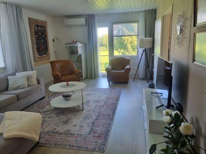 Talo Taajamassa Ja Oma Ranta - Ruokolahti