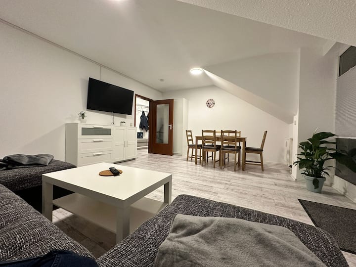 3-zi. Dachgeschoss-wg Mit Balkon - Werneuchen