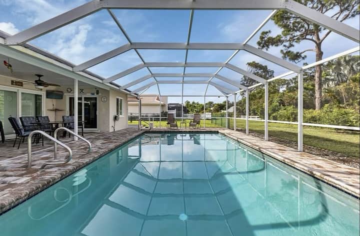 2 Bedroom Gulf Coast Pool Home Near Manasota Beach - Englewood, FL