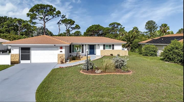 2 Bedroom Gulf Coast Pool Home Near Manasota Beach - Englewood