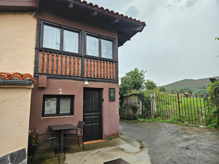 37a01 La Casita De Orión, Piloña - Ponga