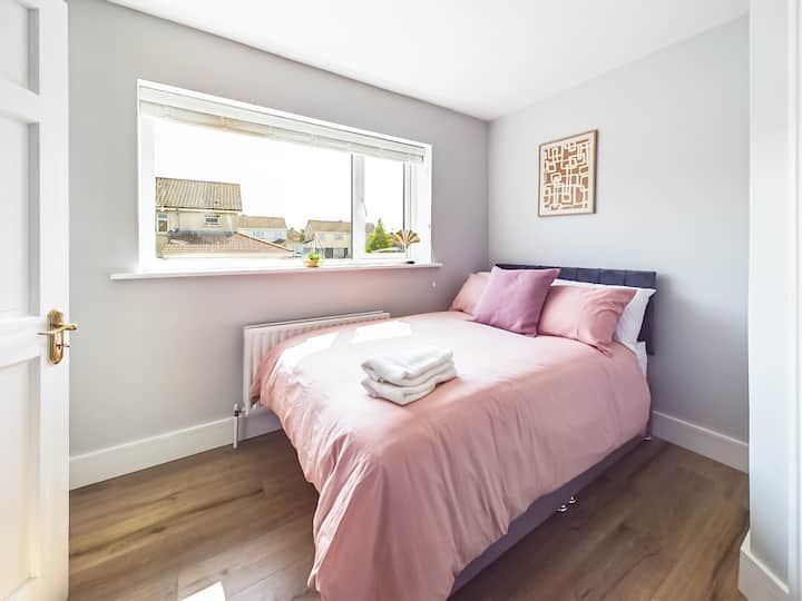 Waterford City • 8br 6ba • Ideal For Groups - 沃特福