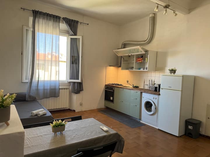 Accogliente Alloggio Con Parcheggio - Scandicci