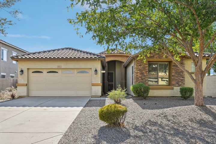 Gilbert Getaway - Gilbert, AZ