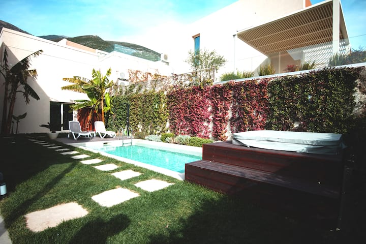 2 Bedroom Apartment With Pool - Dhërmi