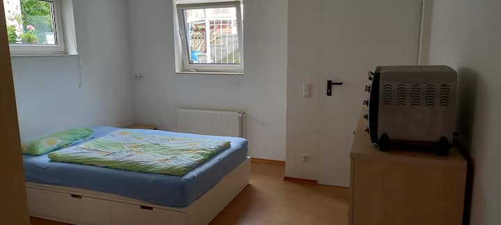 Zimmer Im Ug-nähe S-bahnstation Seulberg-2 Minuten - Bad Homburg