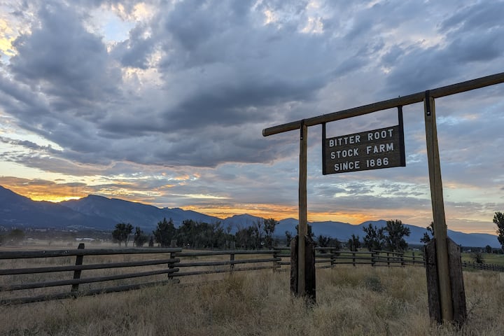 Historic Charm At The Burke House, Dogs Welcome! - Hamilton, MT