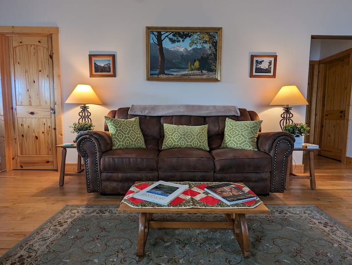 Historic Charm At The Burke House, Dogs Welcome! - Corvallis, MT