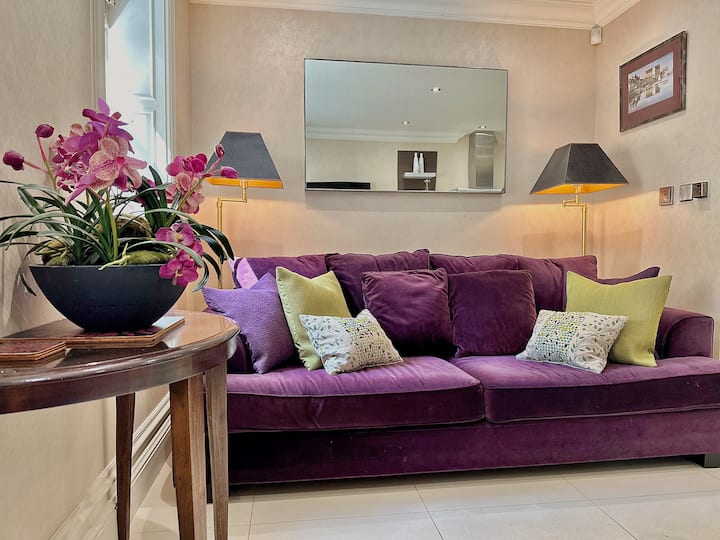 Luxury Self Contained Space    Hale, Cheshire - Knutsford