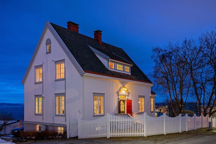Stor Villa Leies Ut Juli 2026 - Desember 2026 - Trondheim
