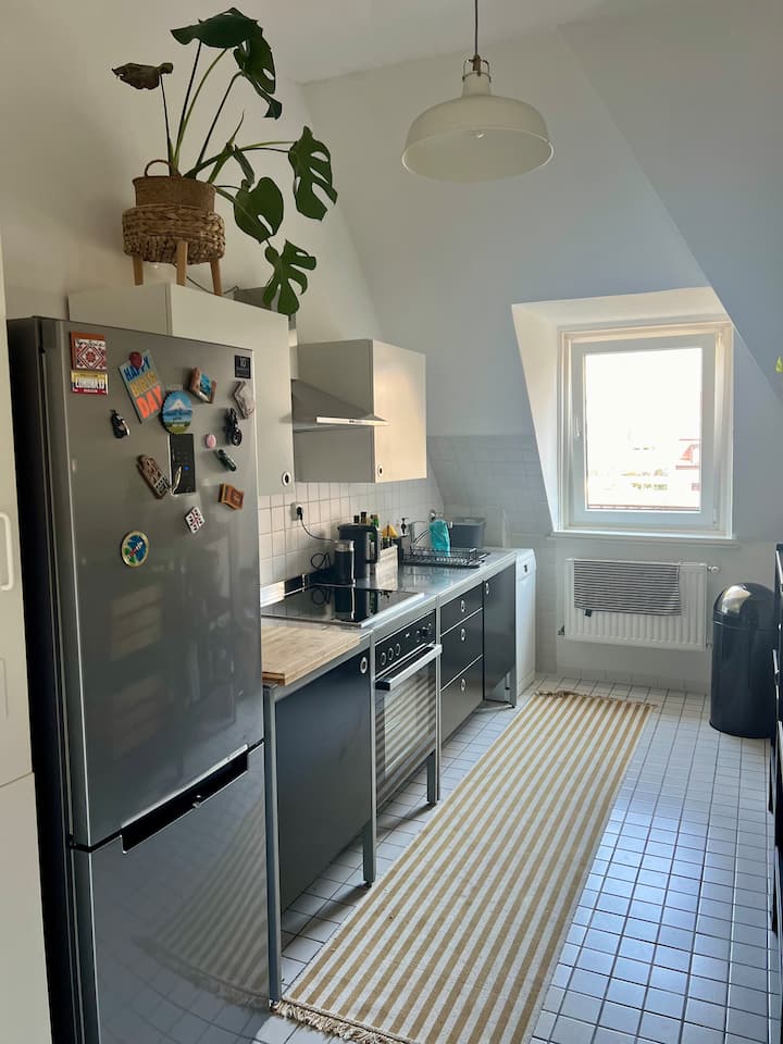 Gemütliche Wohnung In Top-lage - München