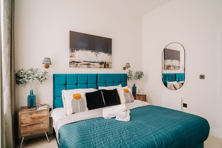 Grade Ii Restored City Boutique Family Contractors - Birmingham