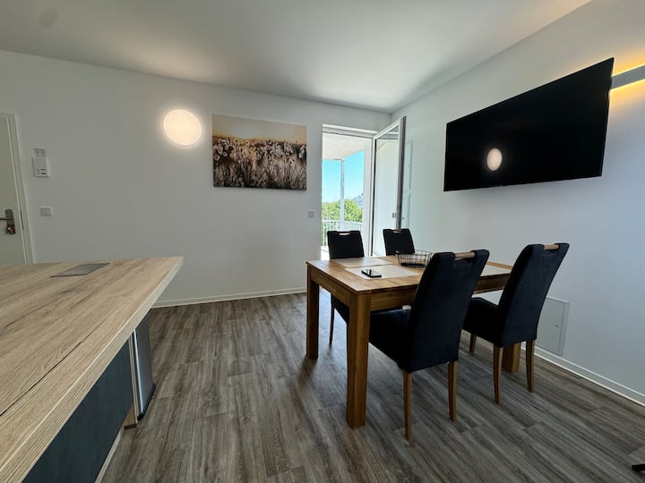 Monteurs- U. Ferien-whg In Md Für 7 Gäste Mit 4 Sz - Magdeburg