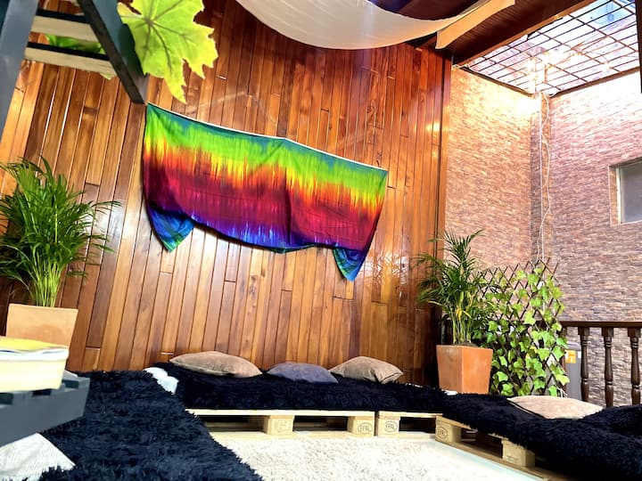 Comparte Tu Hogar En Medellin (Grupos O Familias) - コロンビー メデジン