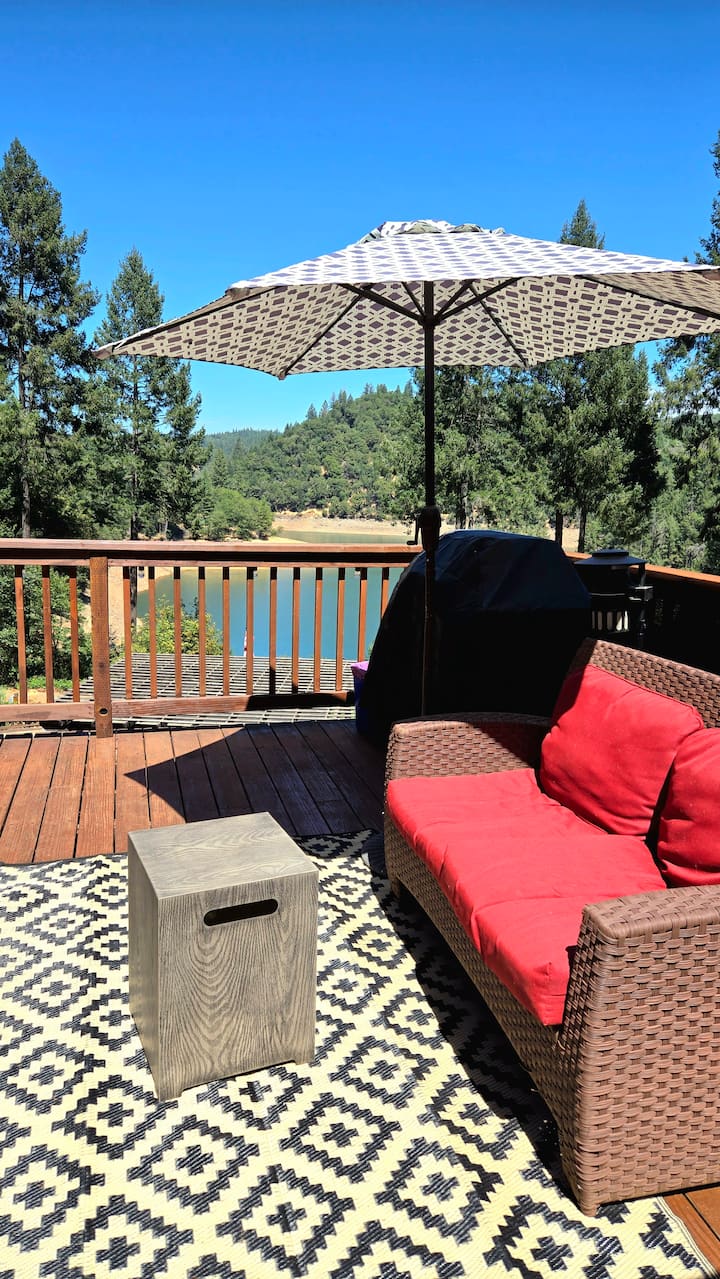 Cloud 9 ~ Lakeview Country Cabin - Alta Sierra, CA