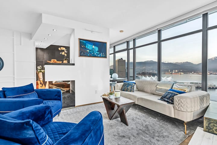 30th-floor Gastown Condo | Views, Walkable - Vancouver