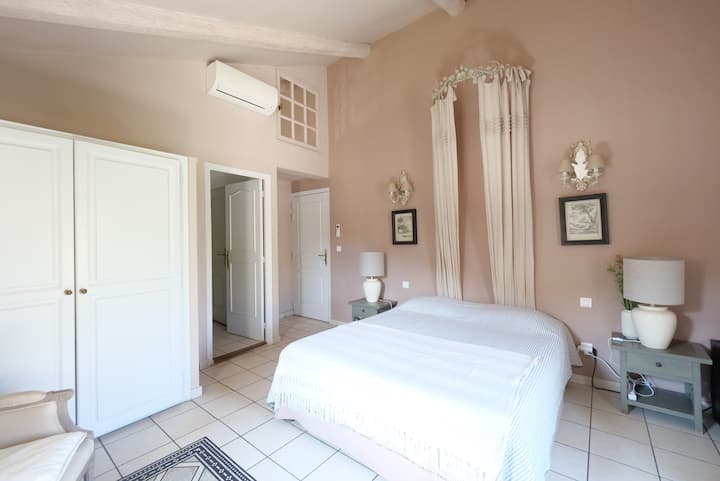 Le Vieux Bistrot Chambre Prieuré - Gordes