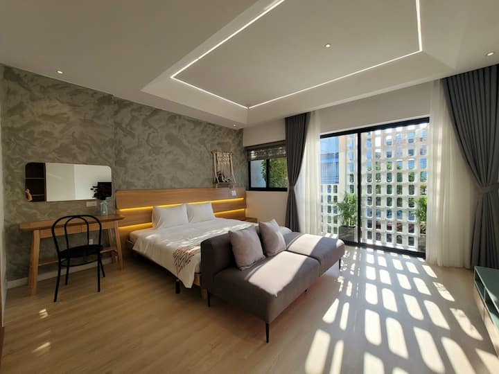 Viethouse 6 Phòng Ngủ - Jacuzzi - Gần Biển Mỹ Khê - 峴港