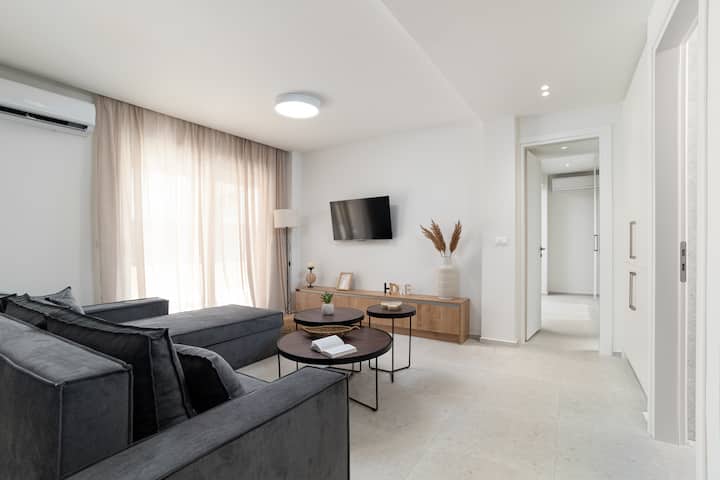 Eutopia Cozy Marasia-near Old Town And City Center - Rodas